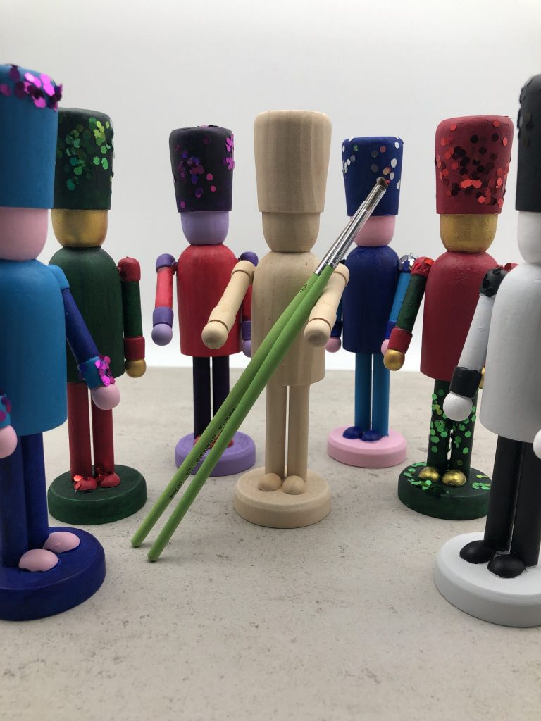 DIY Set Nussknacker. Design-Weihnachtsfigur. - Kreaglueck